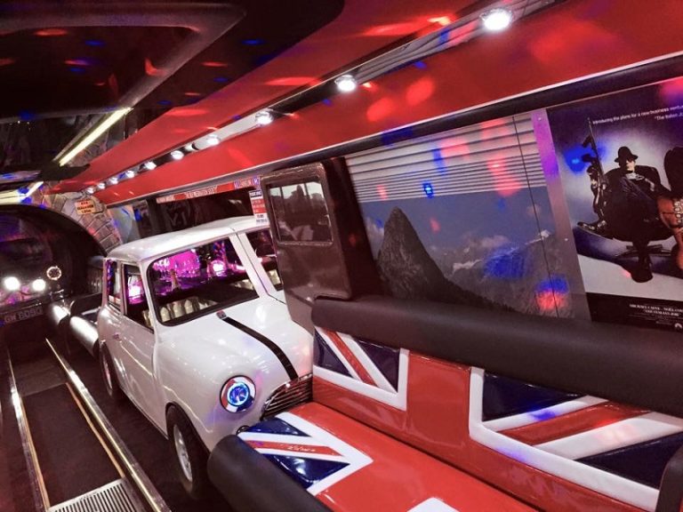 Party Bus Manchester - Party Bus Limo Hire Manchester for School Prom